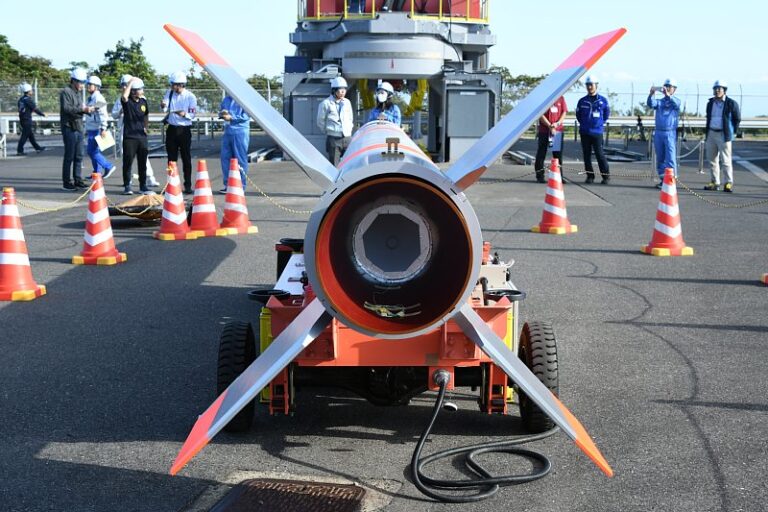 観測ロケットS－520－34号機の概要説明と機体の報道公開 | 宇宙作家クラブニュース掲示板